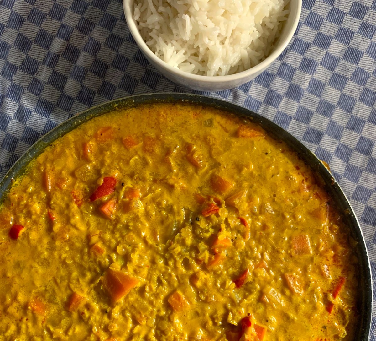 Kruidige rode linzen dahl (vegan)